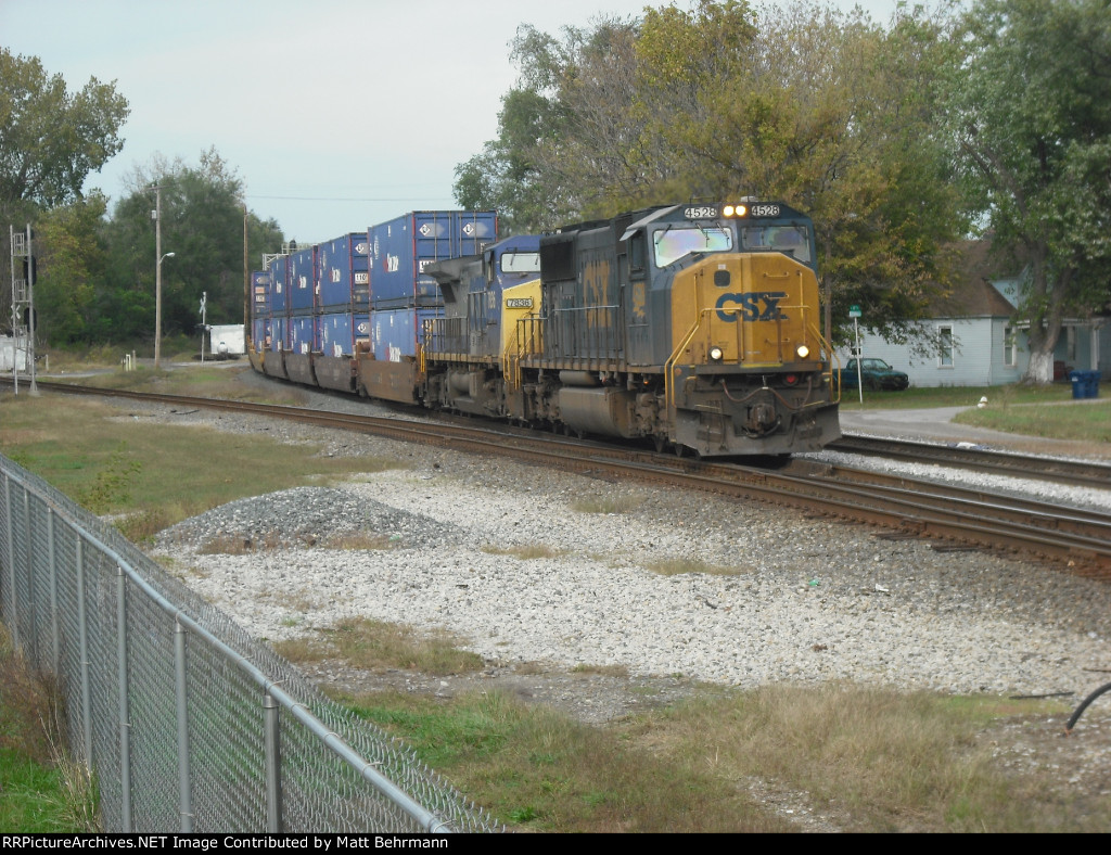 CSX 4528
